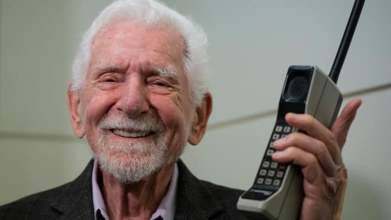 The mobile phone turns 50 - he made the first call - Gadget Advisor