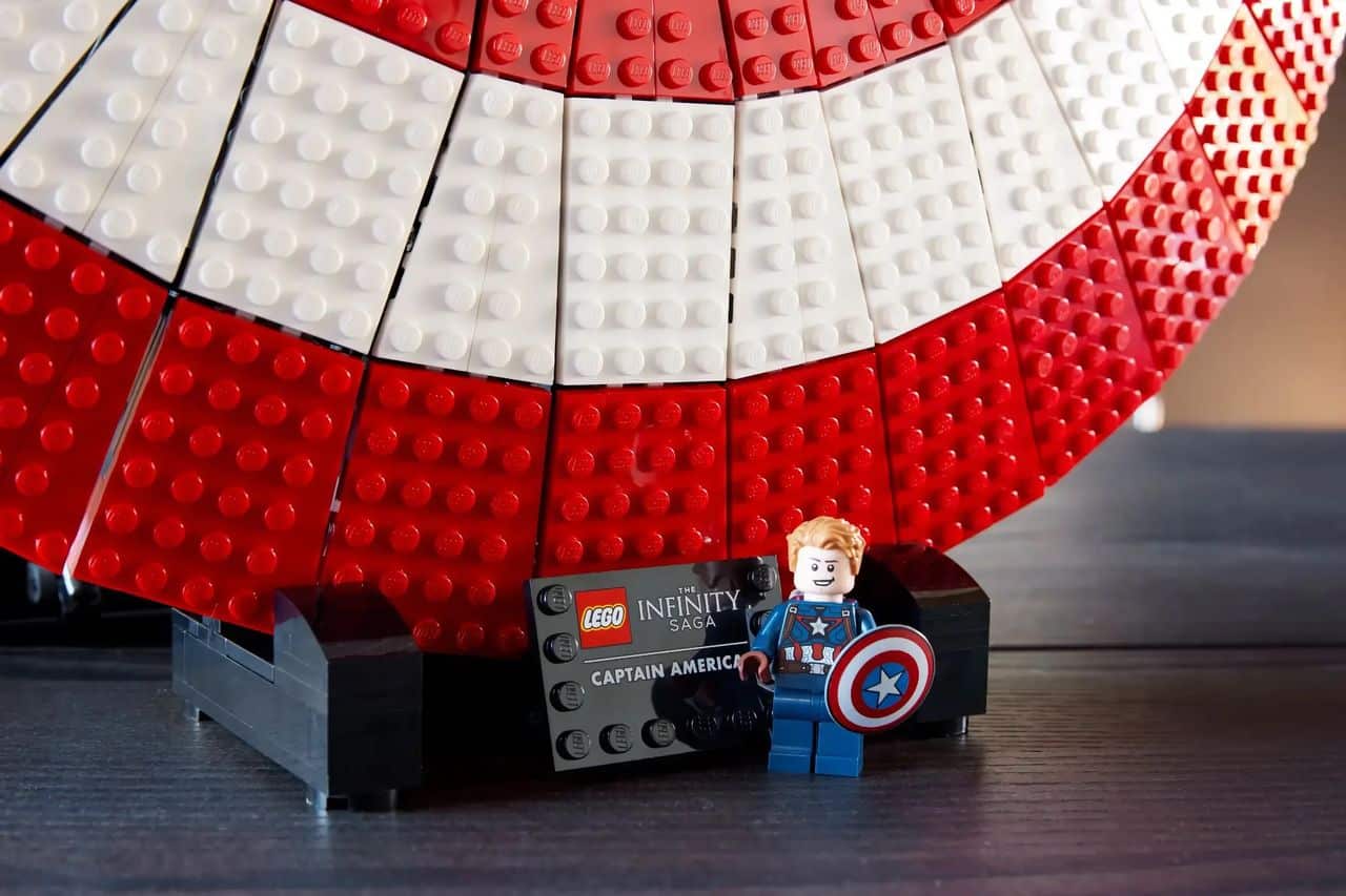 Lego releases Captain America's shield as a building set - Gadget Advisor