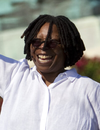 Whoopi Goldberg is angry - Gadget Advisor