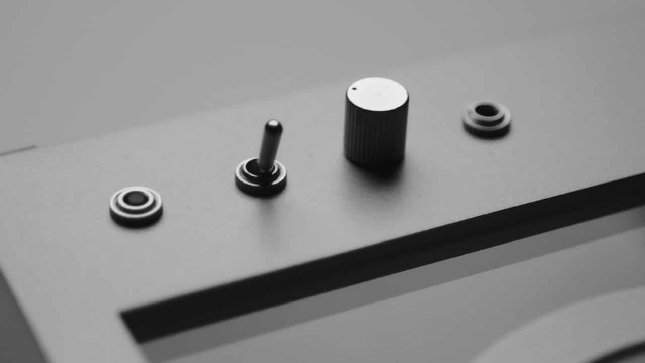 Transparent transparent speakers get a new finish - Gadget Advisor